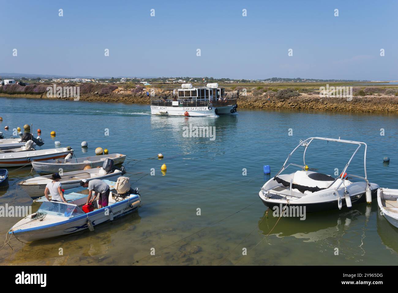 Multiple boats sailing on body hi-res stock photography and images - Alamy