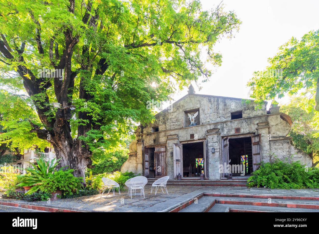 Philippine vernacular architecture hi-res stock photography and images ...