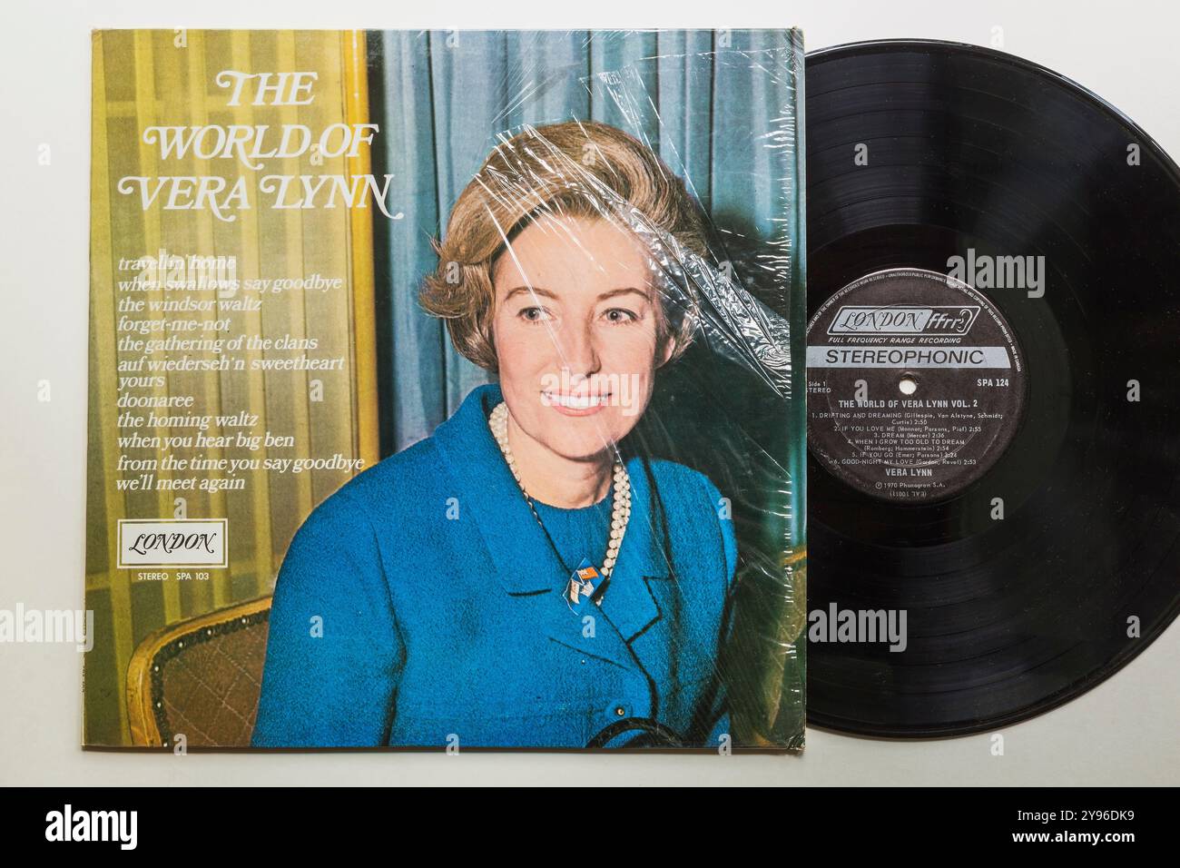 The World of Vera Lynn 33 1/3 rpm long play record album cover and ...