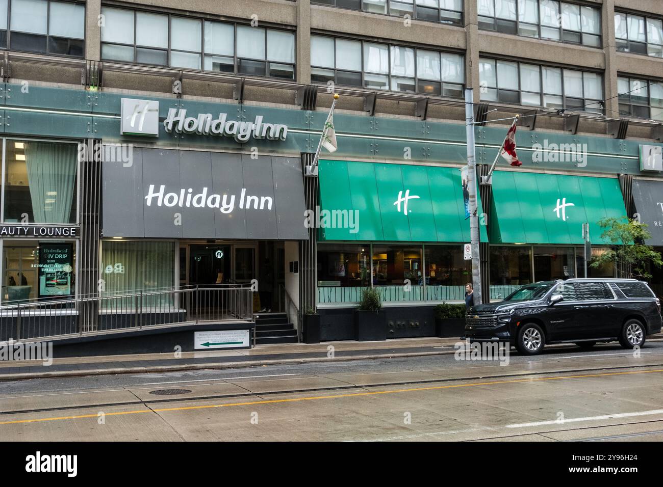 Entrance to Holiday Inn Hotel in Downtown Toronto, Canada Stock Photo ...