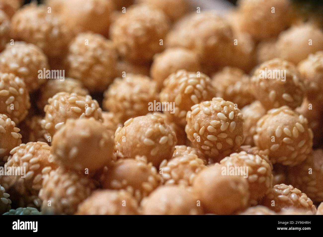Petite asian hi-res stock photography and images - Alamy