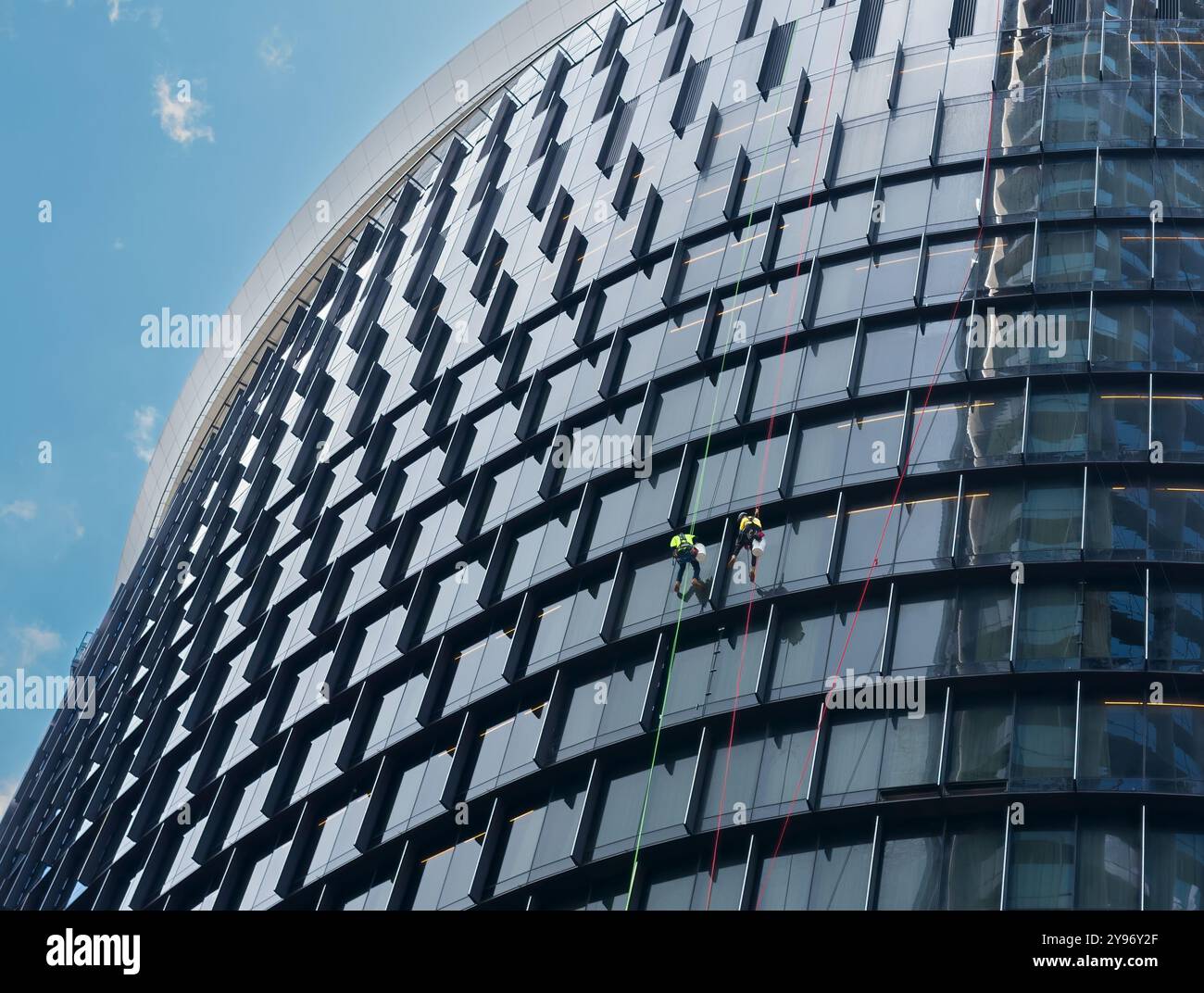 Rope access window cleaning hi-res stock photography and images - Alamy
