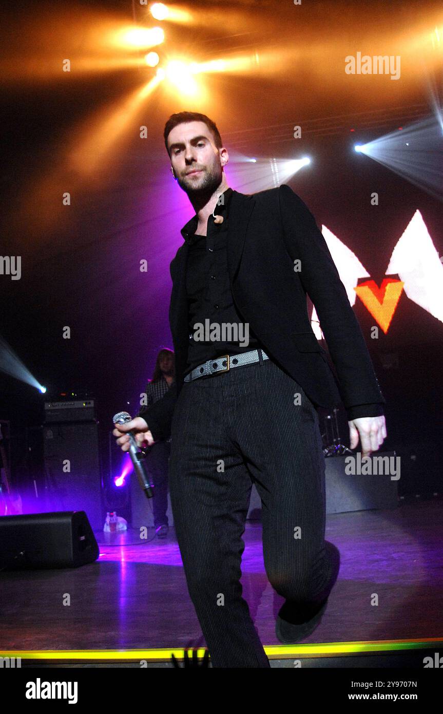 James valentine maroon performs live hi-res stock photography and ...