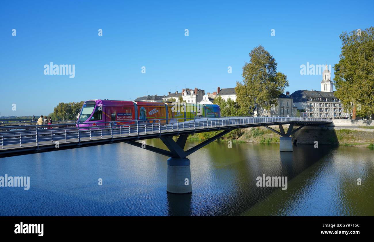 Angers (north-western France): tram on the bridge 'pont des Arts et ...