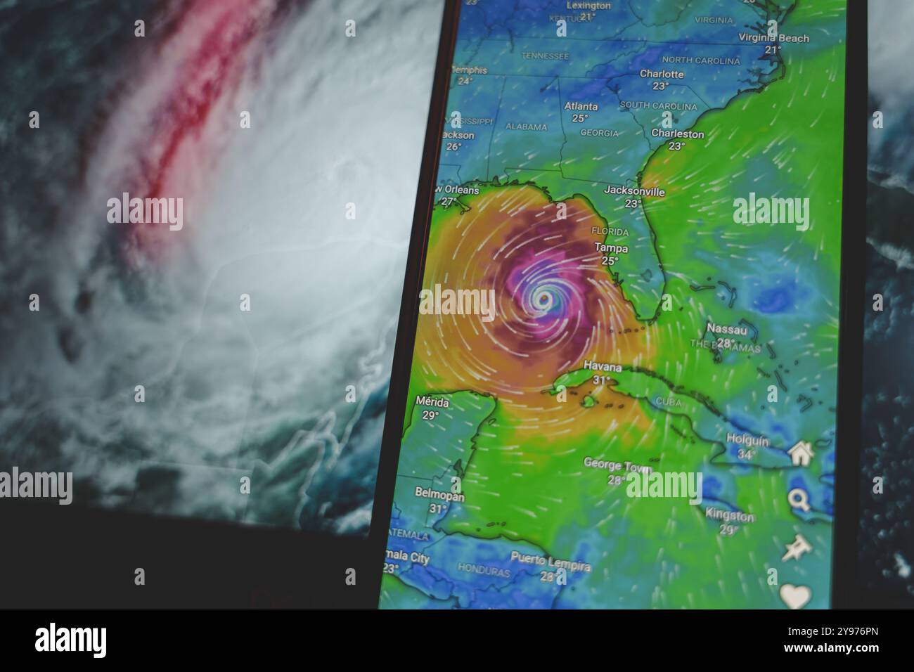 Hurricane Milton on Windy weather radar. 5 category storm hit Florida ...