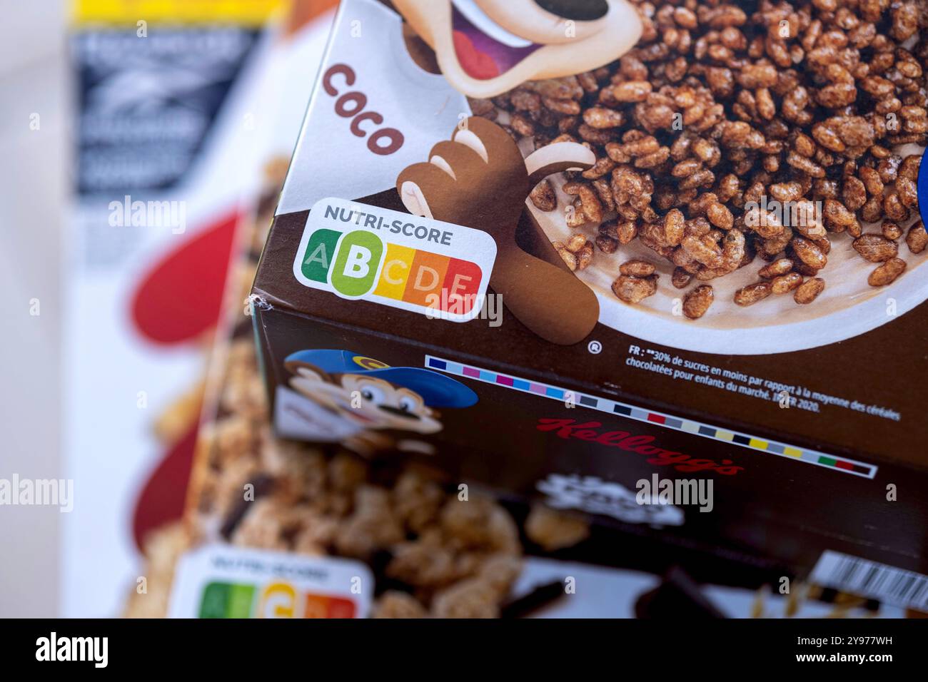 Nutri-score logo providing consumers with information on the front of ...