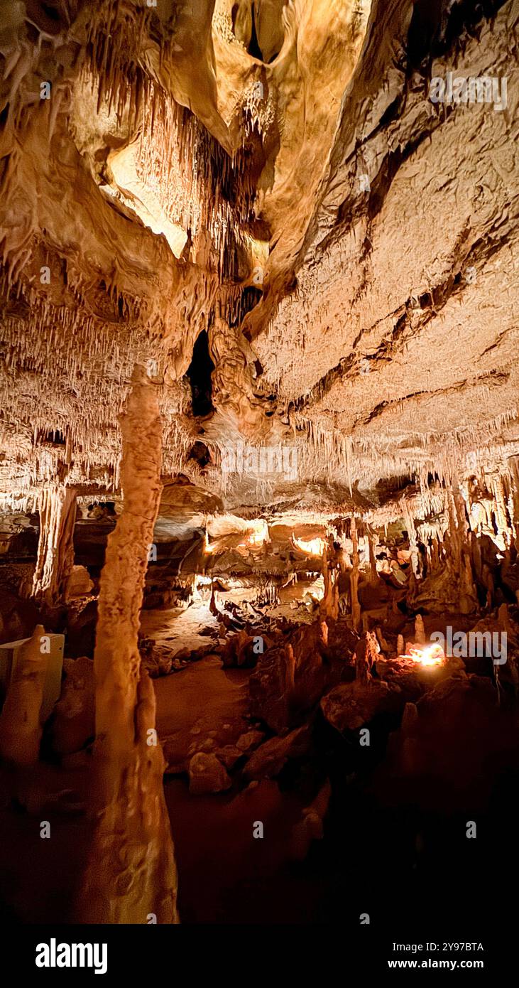 Interior of the prehistoric cave of Cougnac in France Stock Photo - Alamy