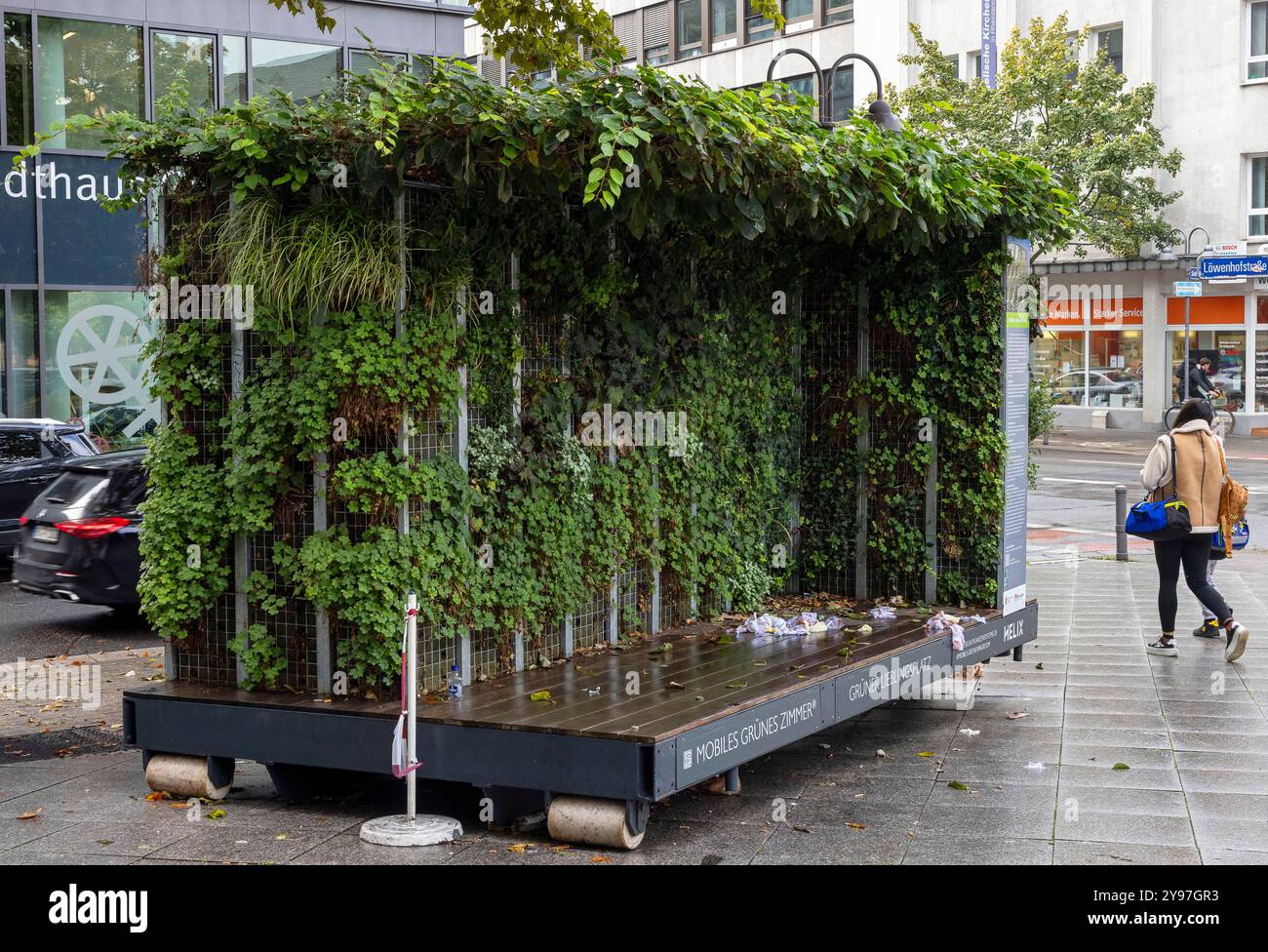 Mainz, Germany. 08th Oct, 2024. One of three mobile green rooms is ...