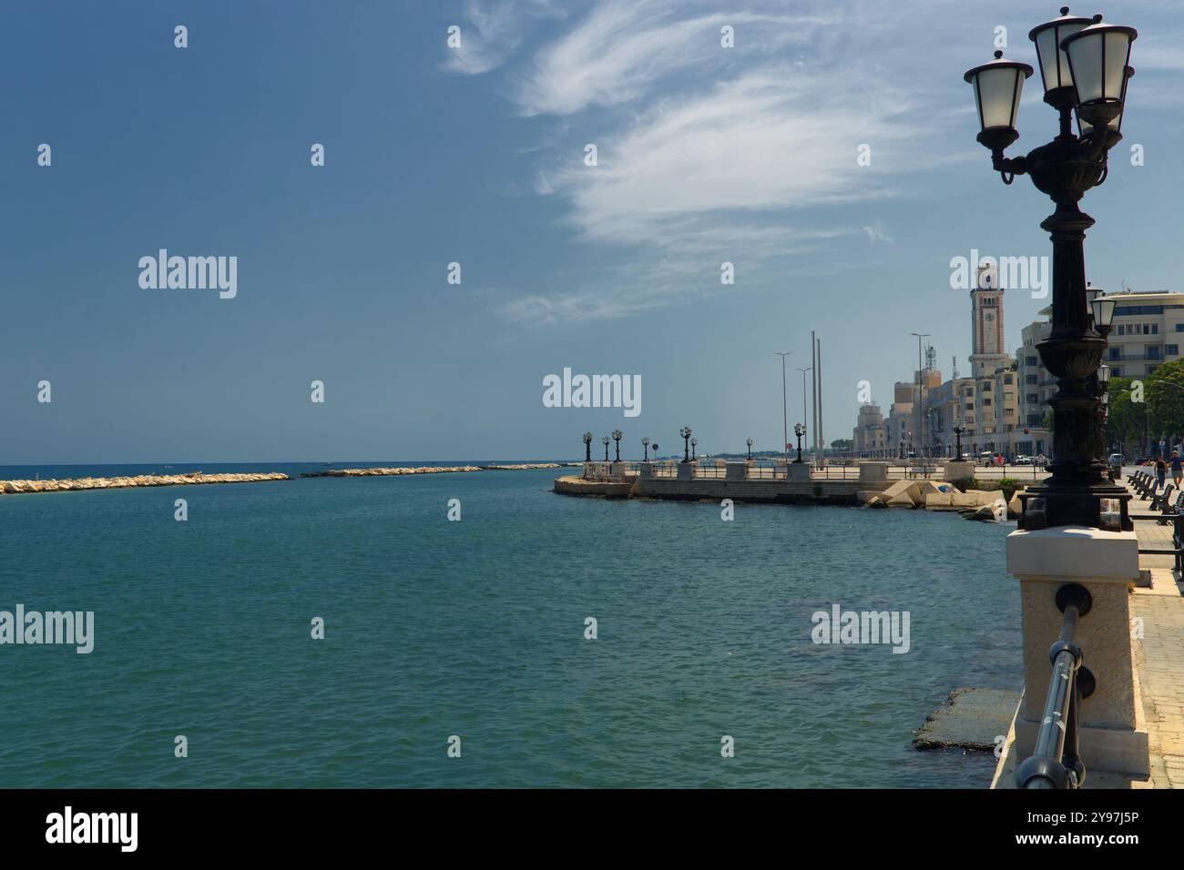 Italian city promenade hi-res stock photography and images - Alamy