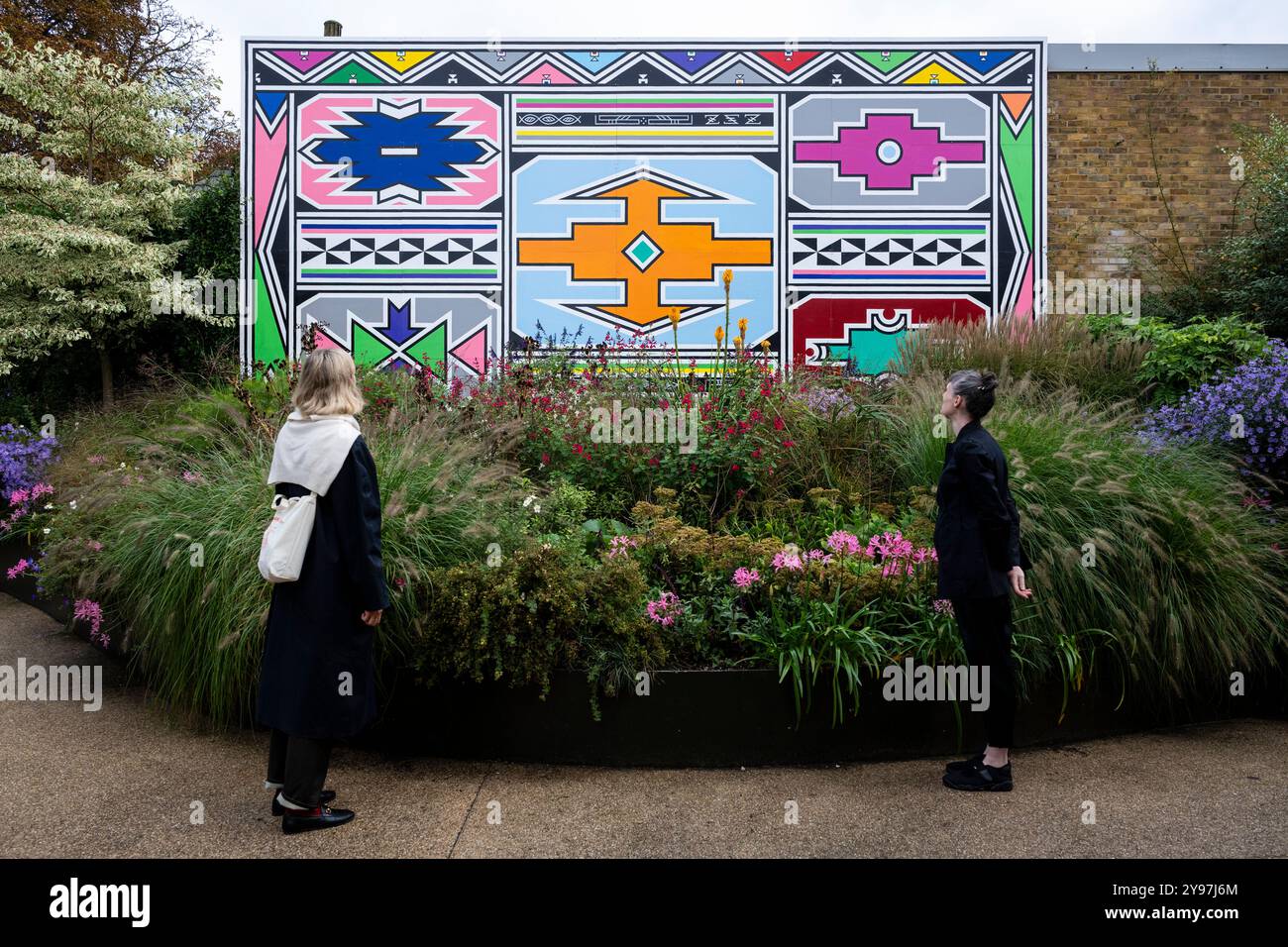 2025 artwork hi-res stock photography and images - Alamy