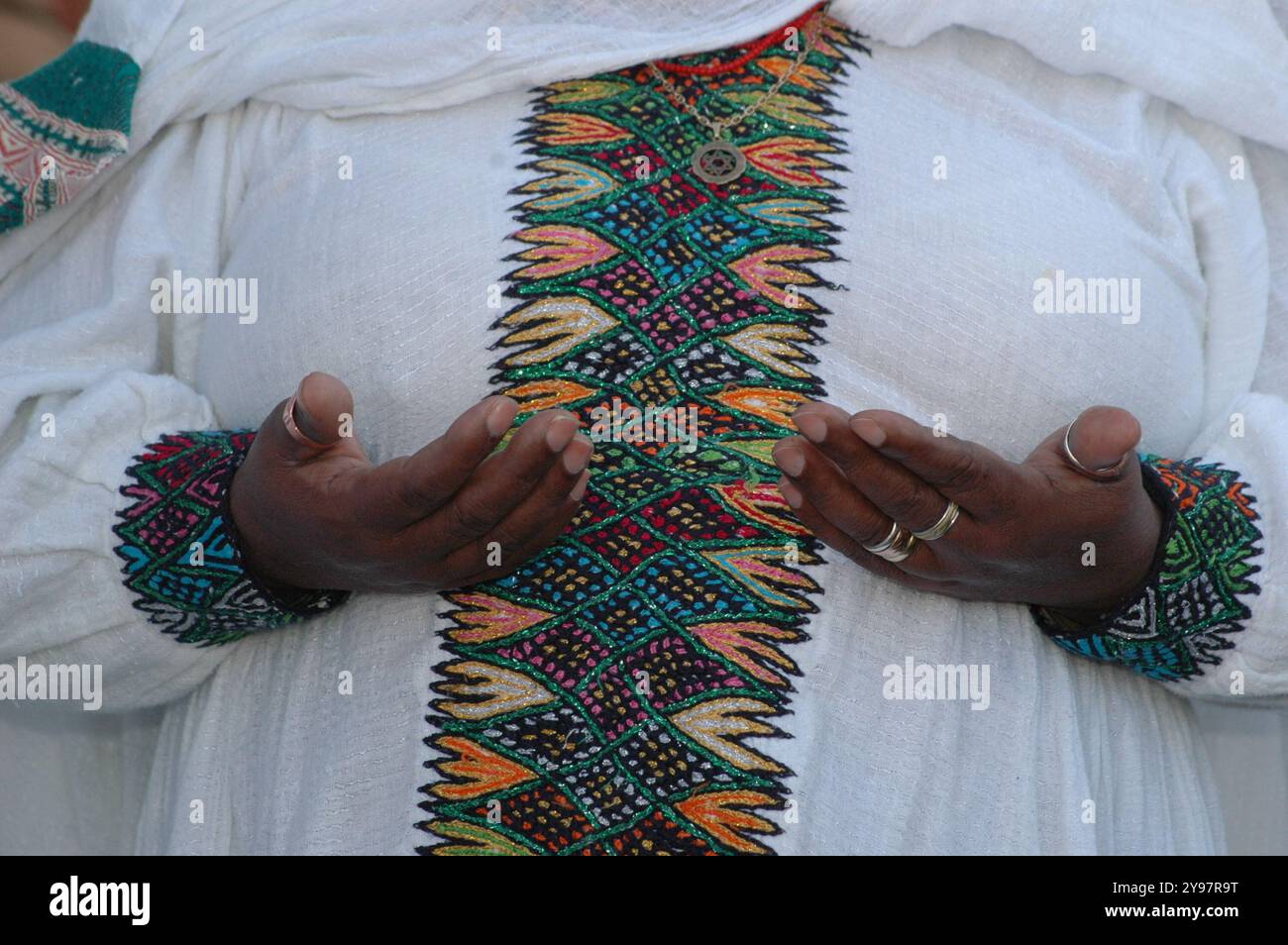 Ethiopian habesha dress hi-res stock photography and images - Alamy