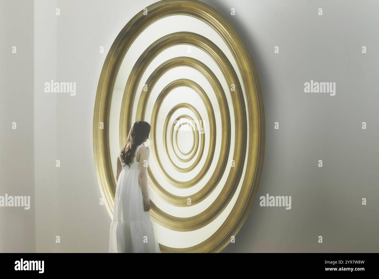 woman looking in a surreal loop of mirrors, abstract concept Stock ...