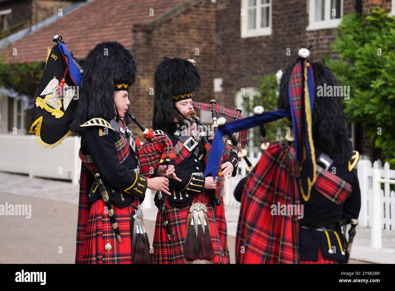 Wren house kensington palace hi-res stock photography and images - Alamy