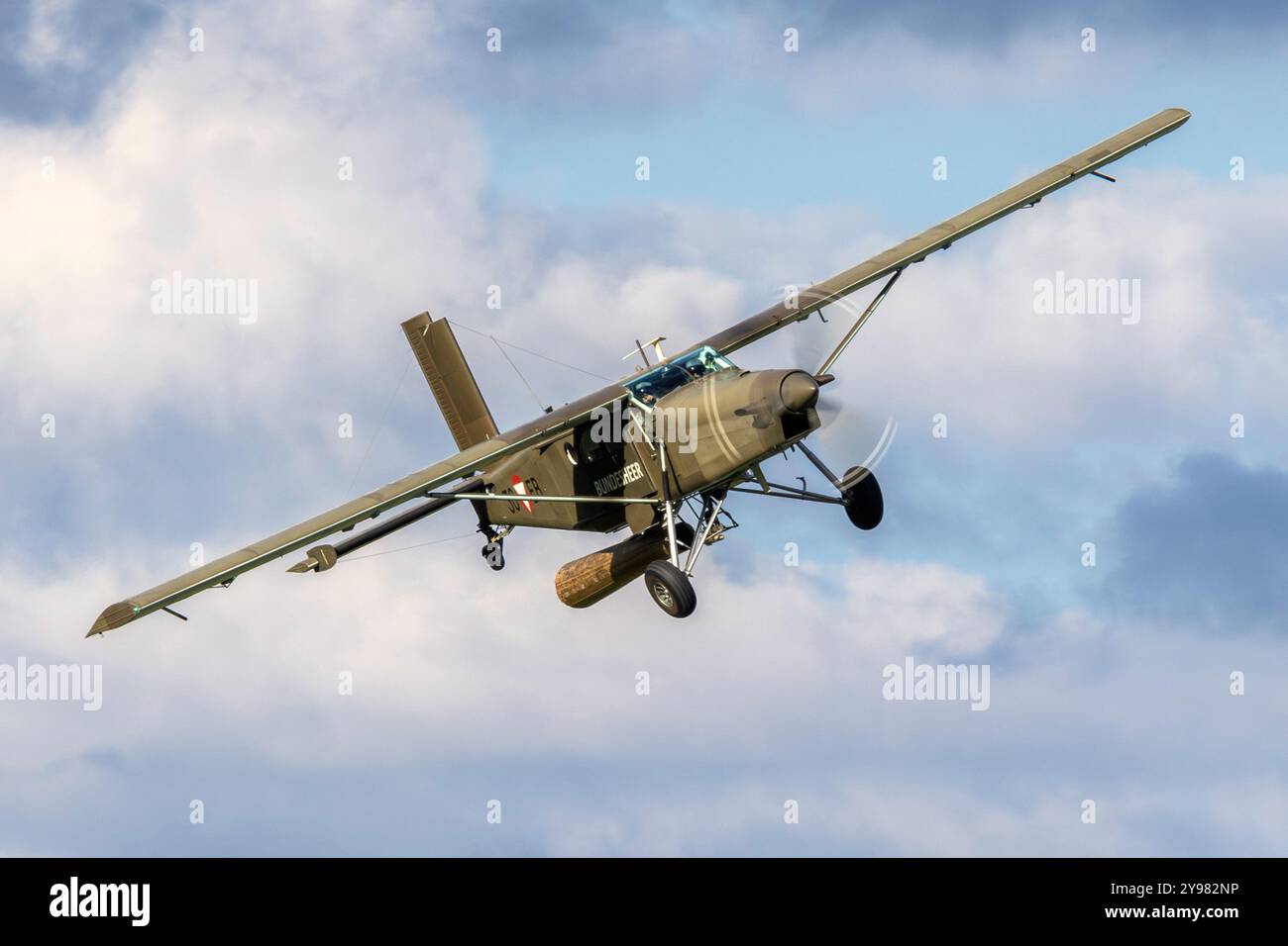Pilatus pc 6 hi-res stock photography and images - Alamy