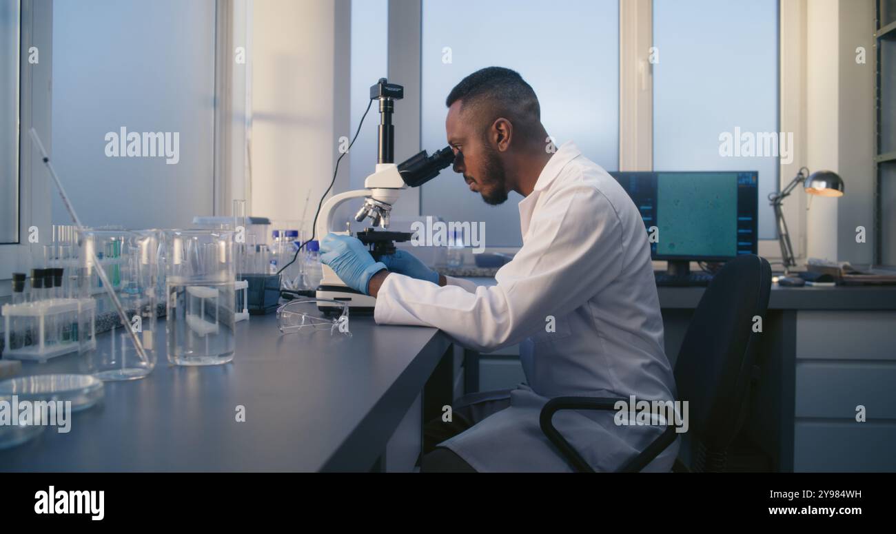 Dolly shot scientist in laboratory hi-res stock photography and images ...