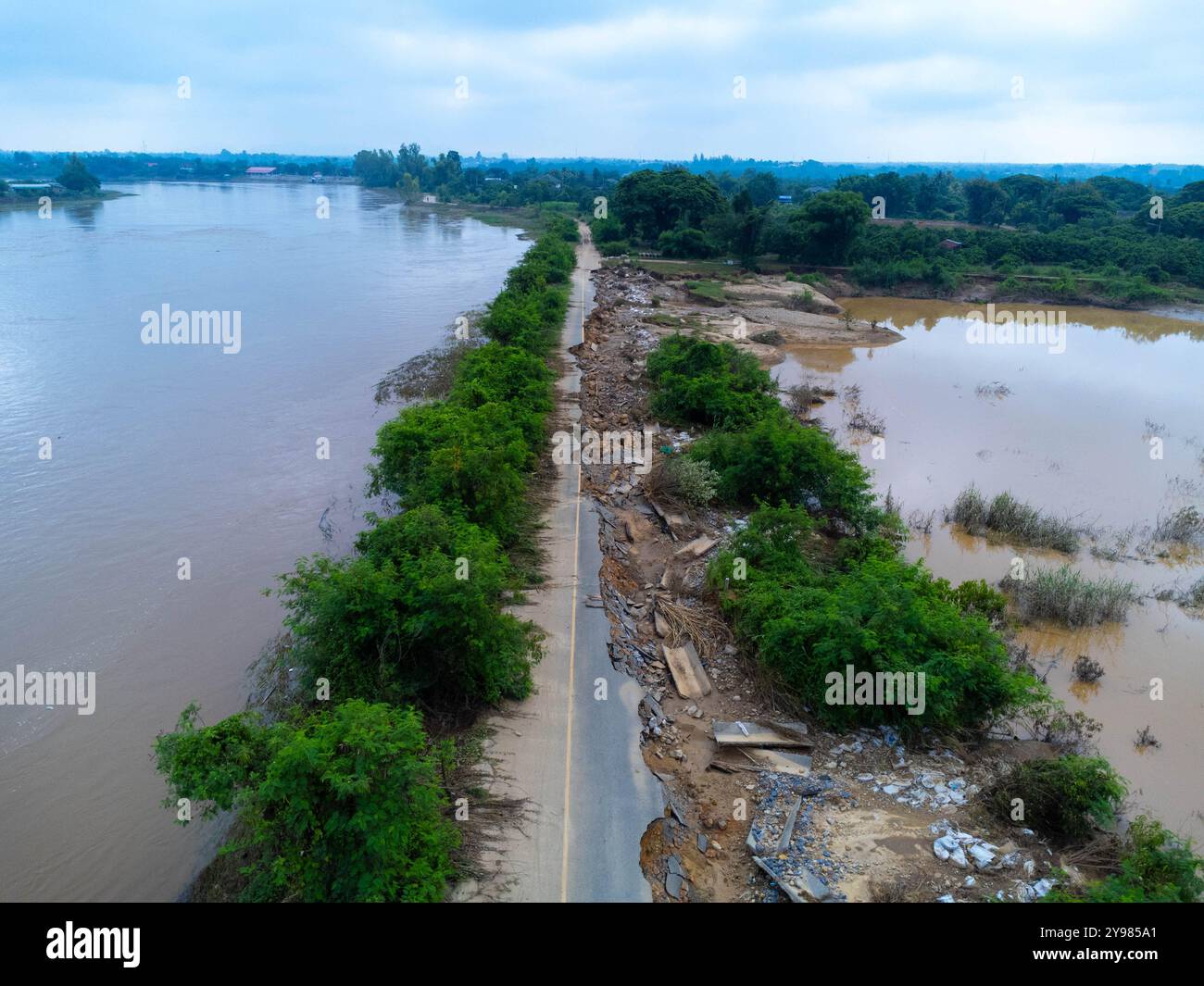 Landslides caused by heavy rains have caused the asphalt roads to crack ...