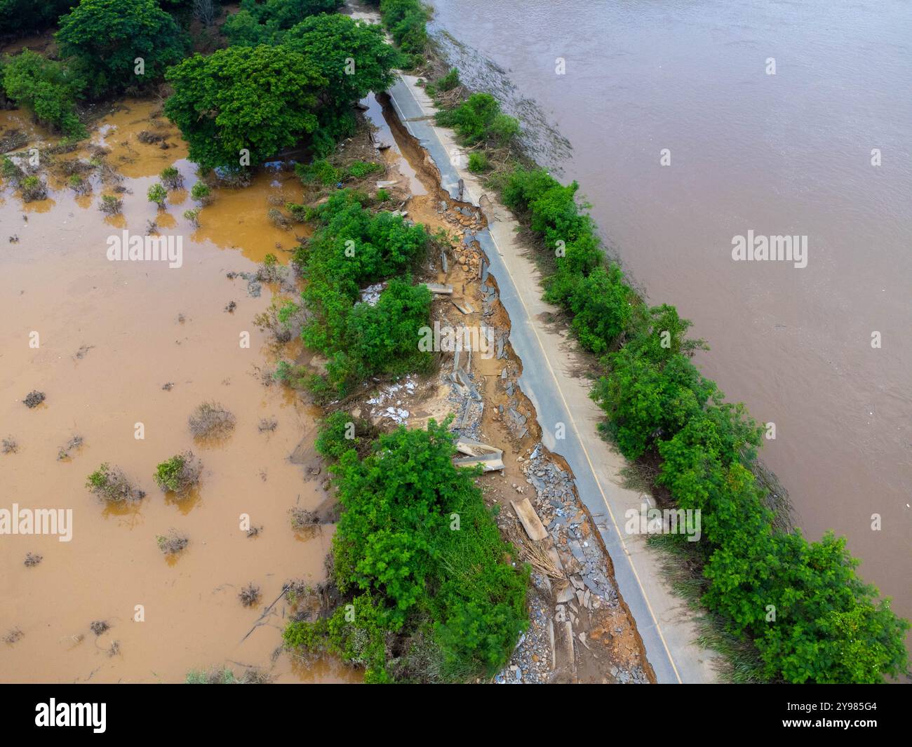 Landslides caused by heavy rains have caused the asphalt roads to crack ...