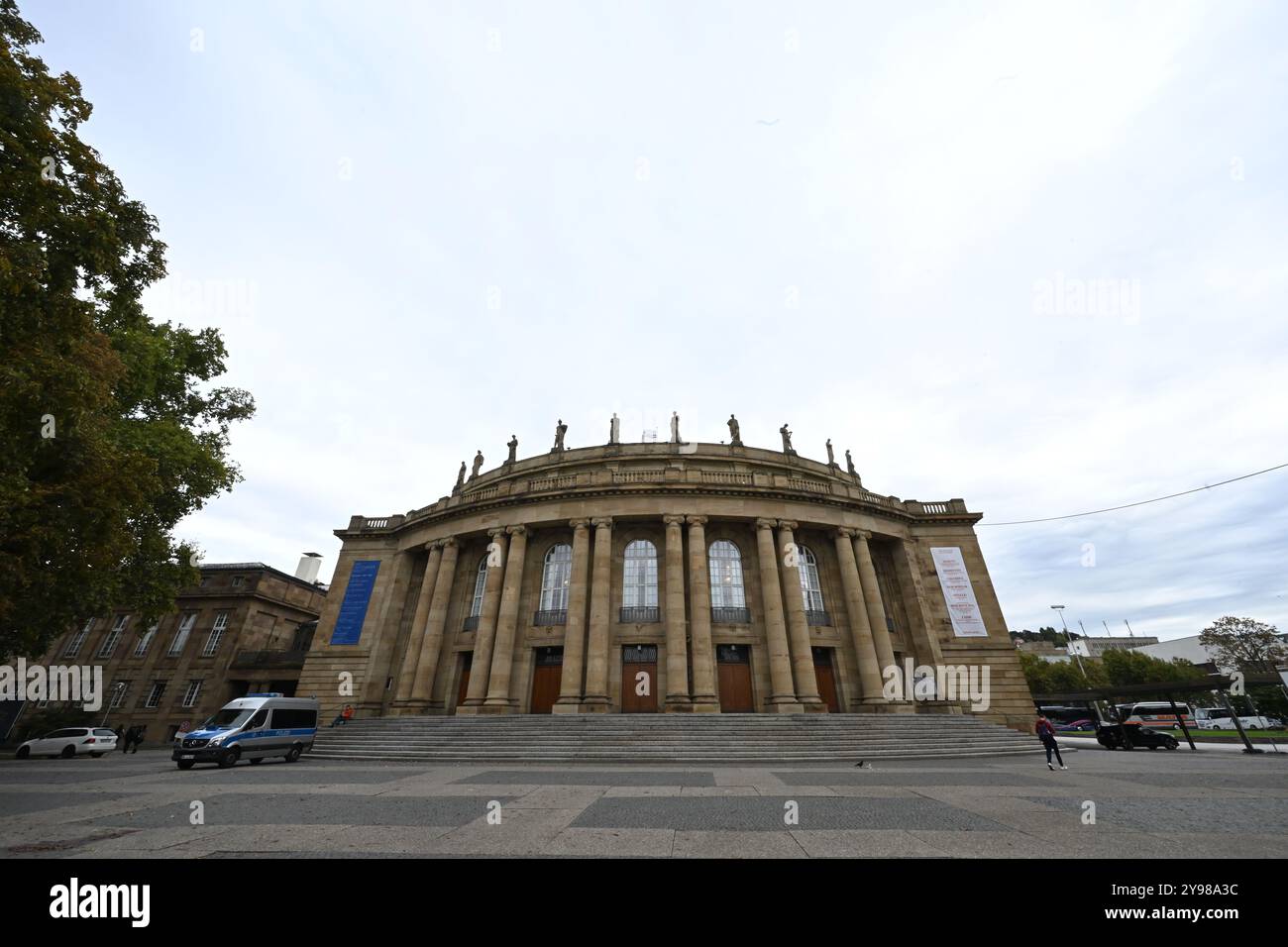 Stuttgart, Germany. 09th Oct, 2024. The opera house of the Stuttgart ...
