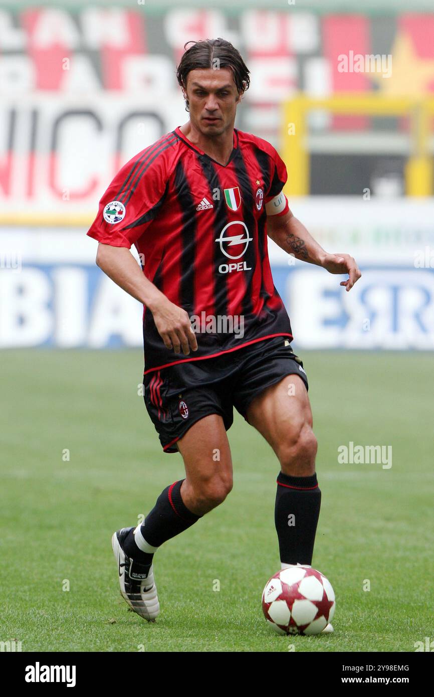 Paolo maldini 2005 hi-res stock photography and images - Alamy