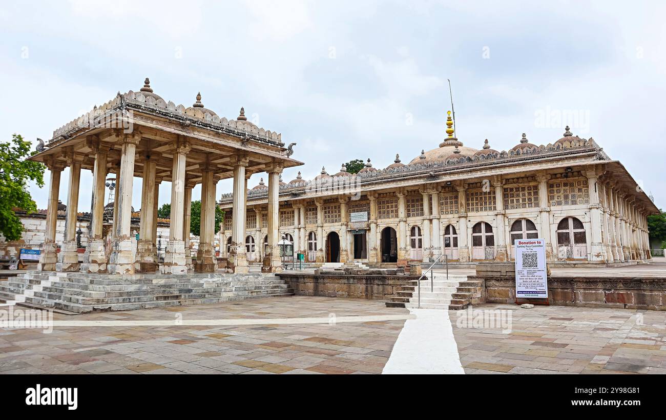 View of Sarkhej Roza and Sarkhej Baradari, a 15th-century monument ...