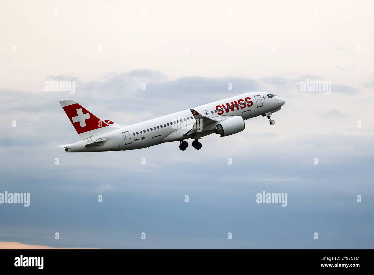 Stockbilder 10/2024 Swiss Air Flugzeug auf dem Hamburg Airport Helmut ...