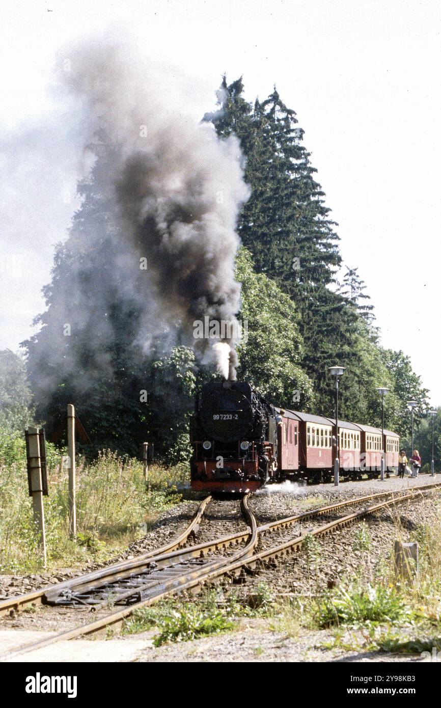 A narrow gauge steam passenger train on the Harz railway in 1990 Stock ...