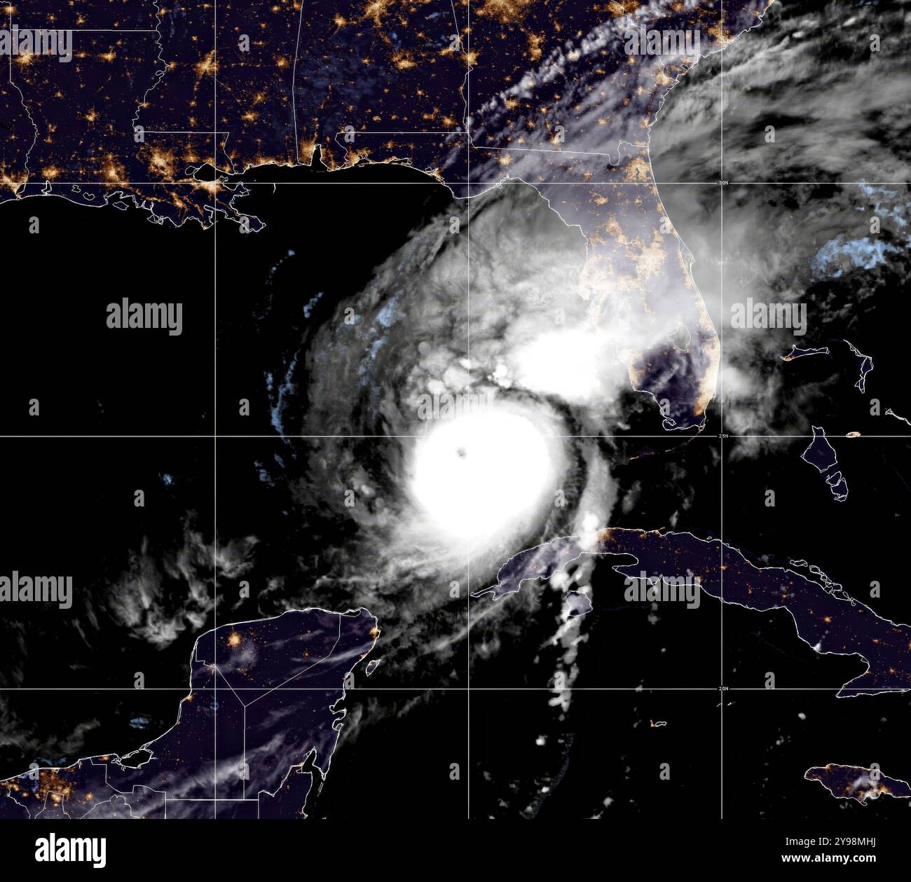 Gulf of Mexico, United States. 09th Oct, 2024. Dawn view of Hurricane ...
