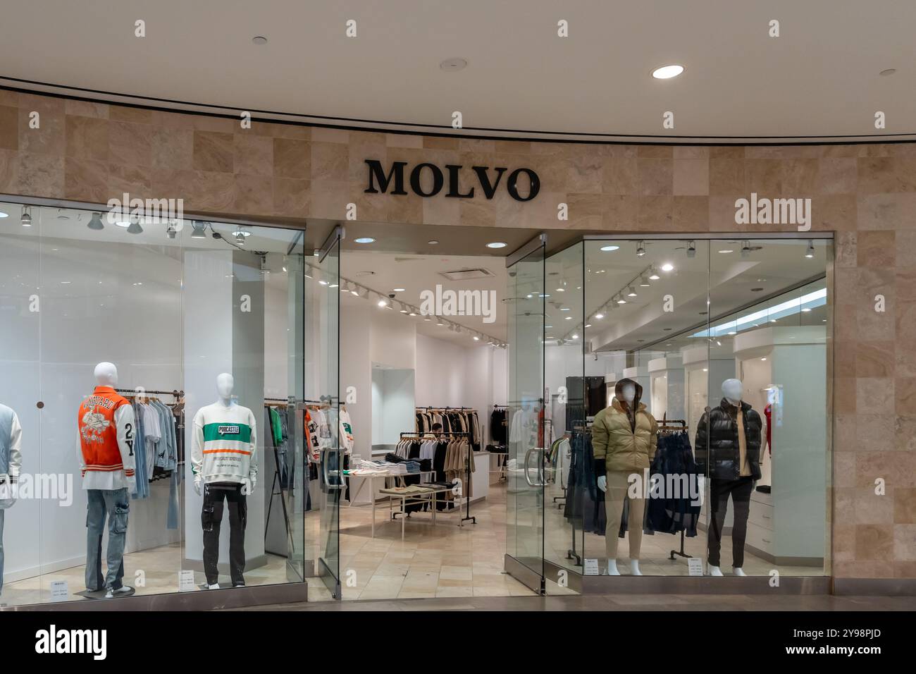 A MOLVO Men's clothing store at a shopping mall in Natick, Massachusetts, USA Stock Photo - Alamy