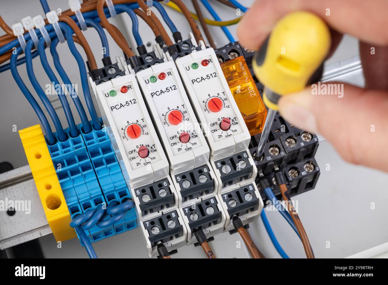 Timer relay hi-res stock photography and images - Alamy