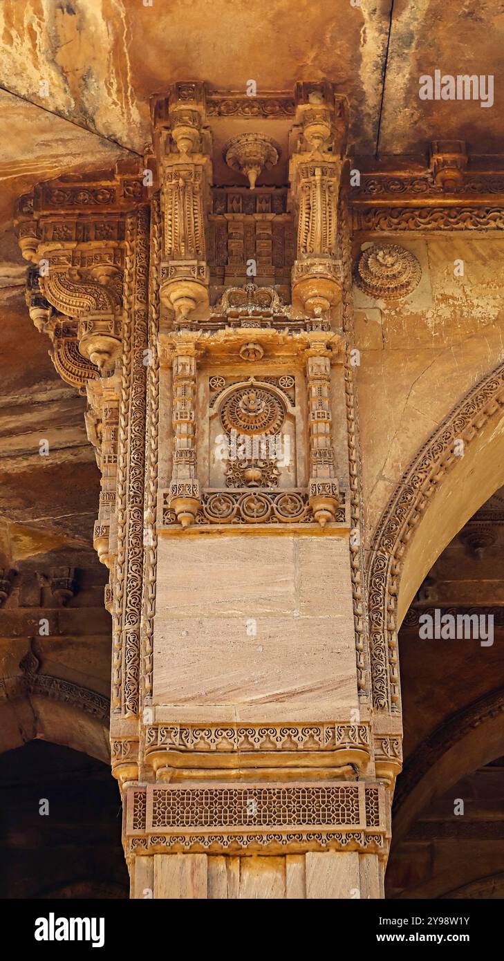 Carved details on the pillar of Roza Rozi Dargah, Sojali, Kheda ...