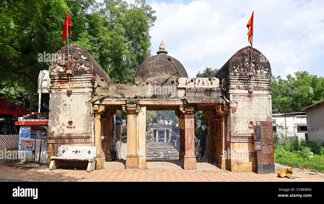 Entrance pavilion of Vidyadhar Ni Vaav, Sevasi, Vadodara, Gujarat ...