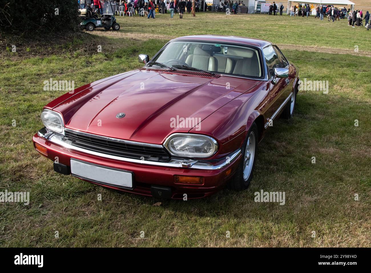 Jaguar xjs hi-res stock photography and images - Alamy
