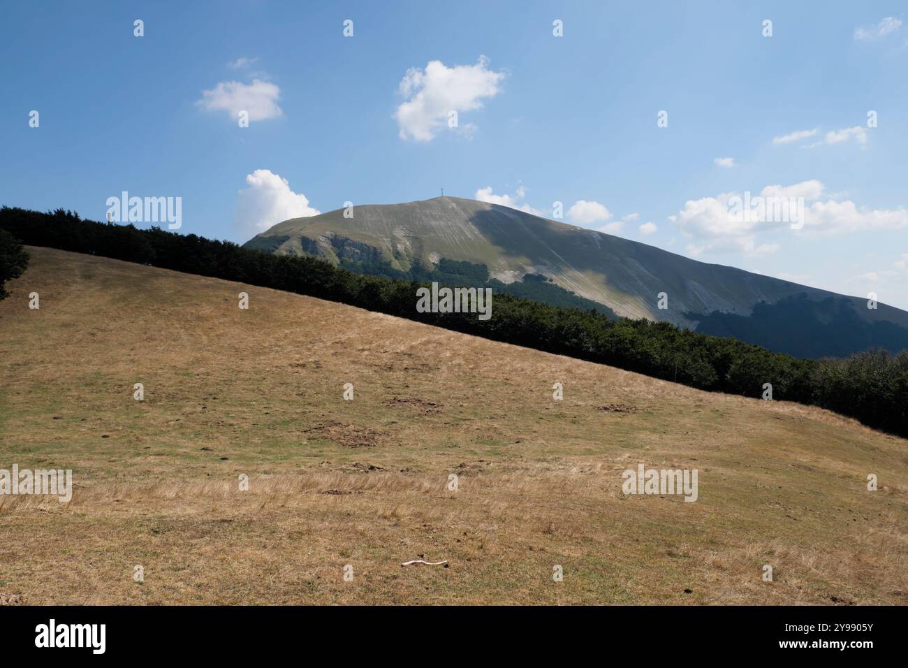 Landscape of Catria mount, Marche, Italy Stock Photo - Alamy
