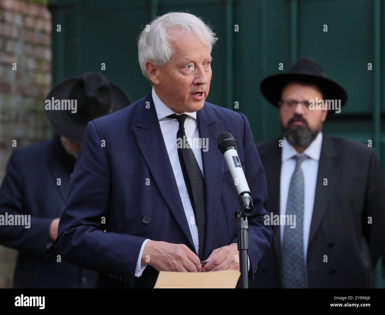 Commander Peter Loughborough, The Earl of Rosslyn, from Reading ...