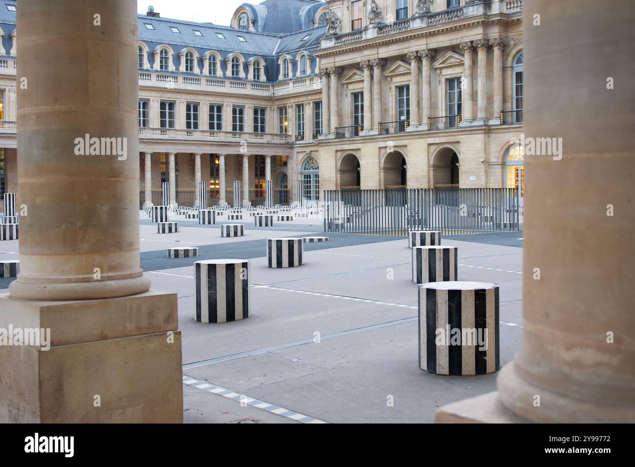 Les Colonnes de Buren in Palais Royal Courtyard Neoclassical ...