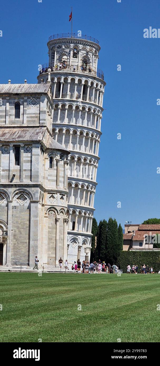 Classic view of the leaning tower of Pisa with miniscule-looking ...