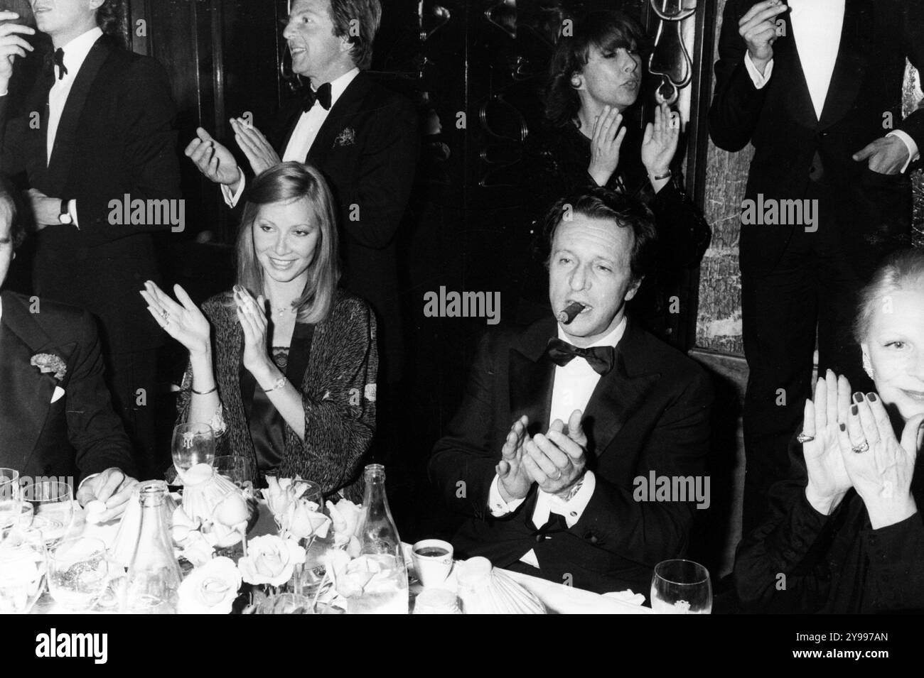 Gala di famiglia hi-res stock photography and images - Alamy