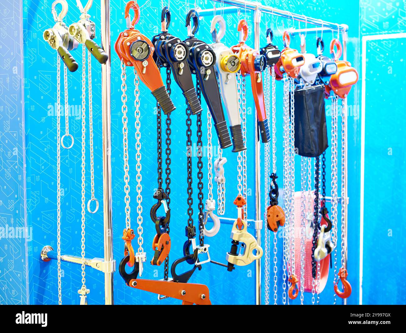 Industrial levers hoist in store exhibition Stock Photo - Alamy