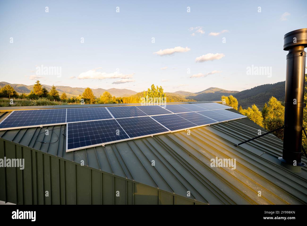 Solar panels on hillside hi-res stock photography and images - Alamy