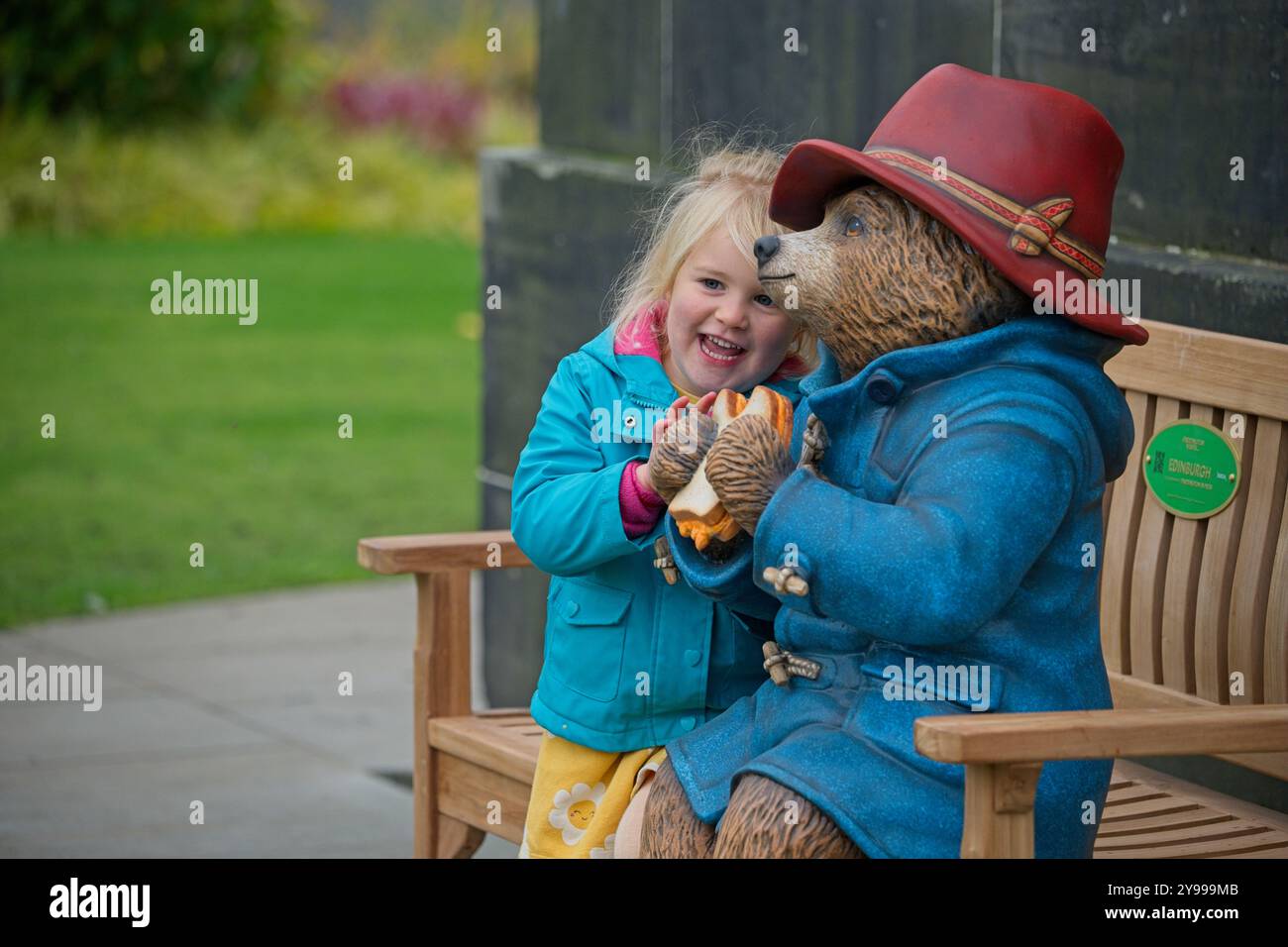 Edinburgh, Scotland.Wednesday 9th October, 2024. Lyra with Paddington ...