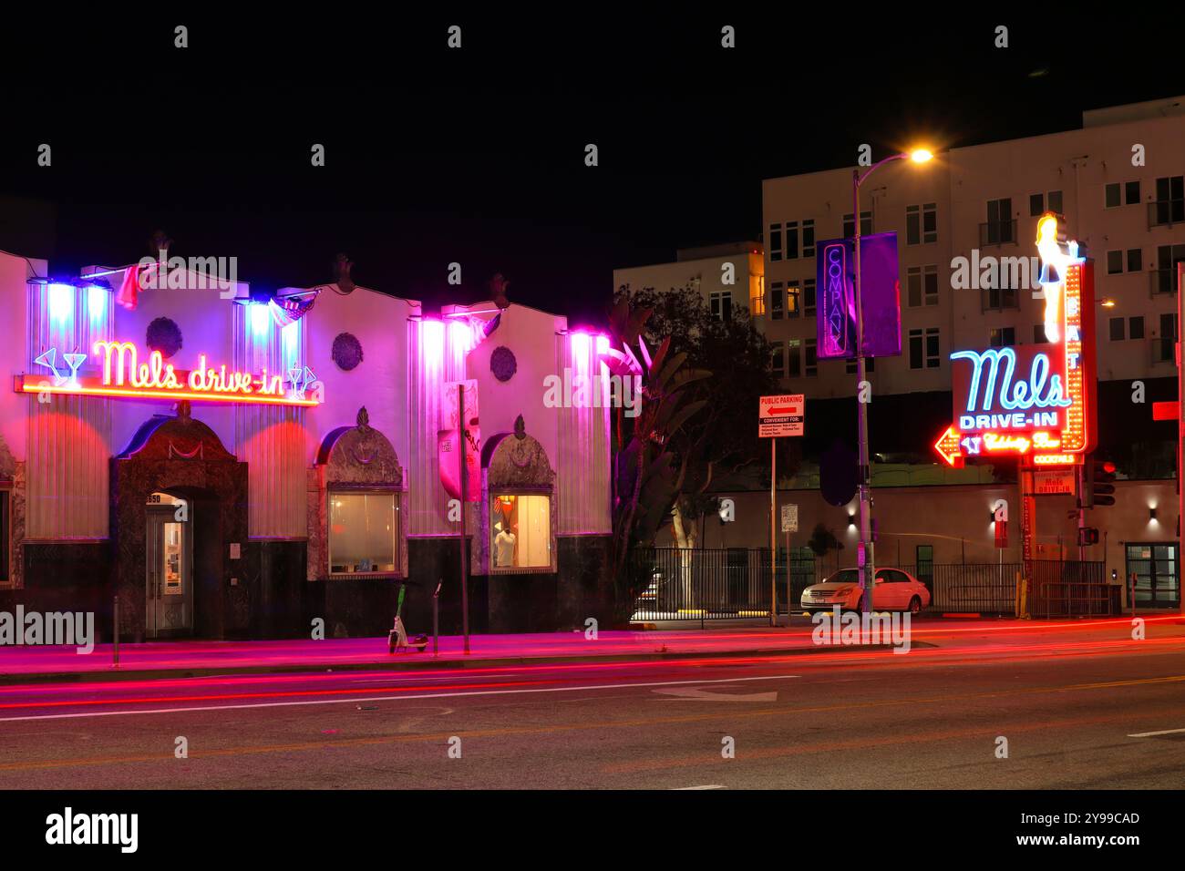 Hollywood, California: Mel's Drive-in by night, the America's Most ...
