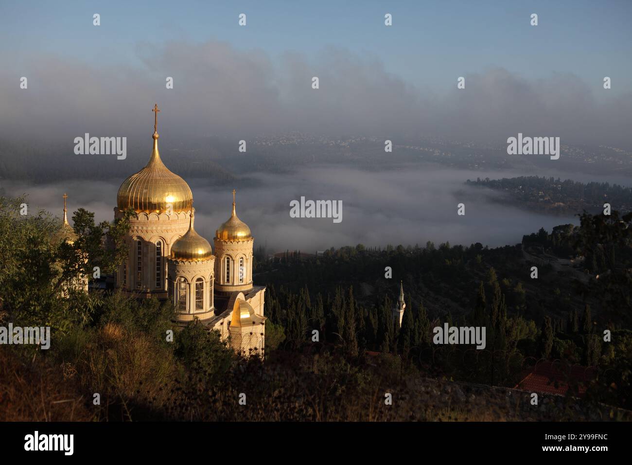 Beautiful Light & heavy fog behind the Ruissian Orthodox Gorny or ...