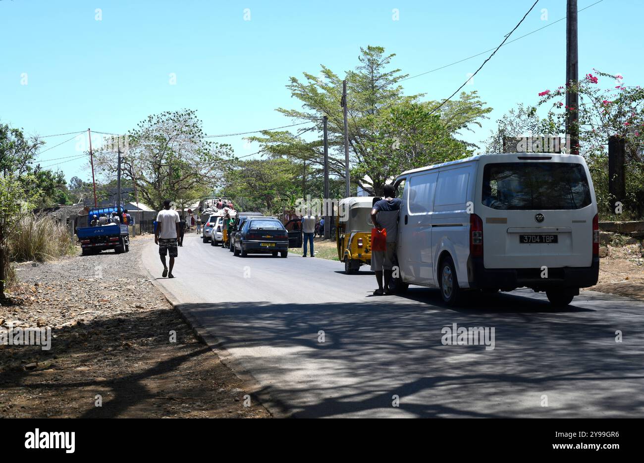 Nosy Be island. Traffic jam for roadworks. Madagascar Stock Photo - Alamy