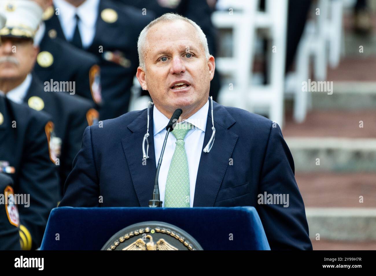 Robert tucker fdny hi-res stock photography and images - Alamy