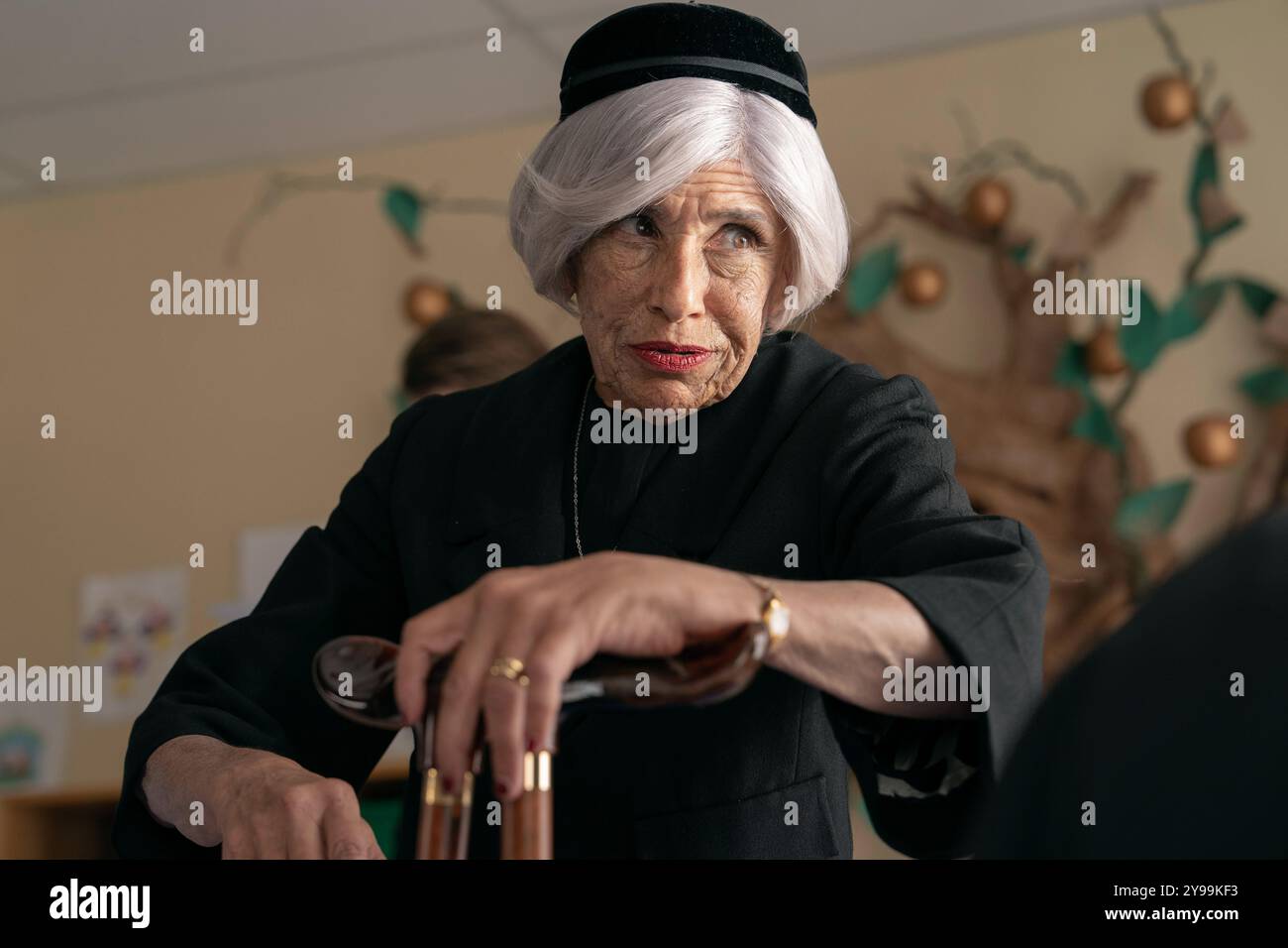 The Front Room Kathryn Hunter Stock Photo - Alamy