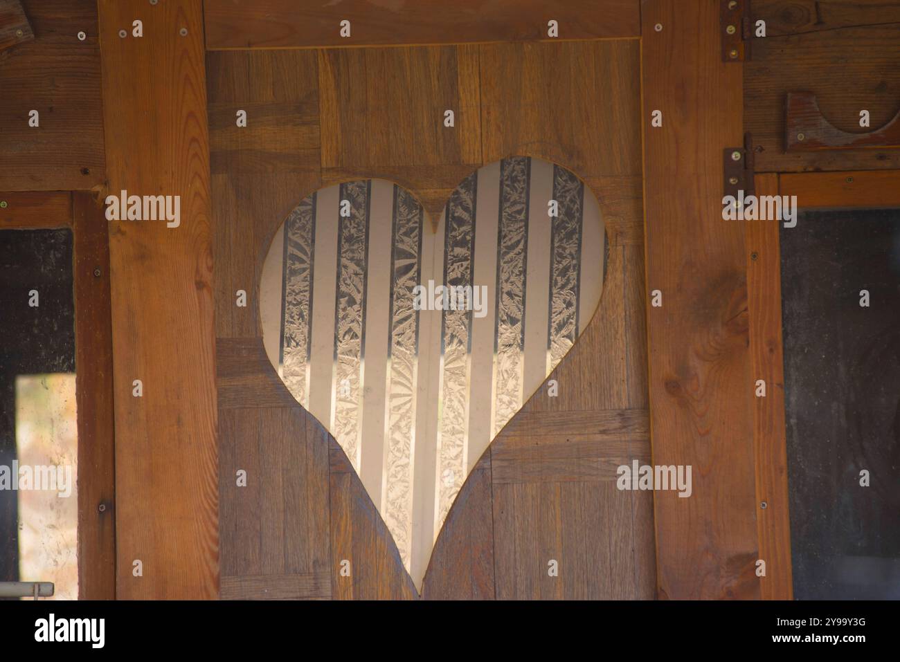 Heart, a symbol of love and romance in interpersonal relationships ...