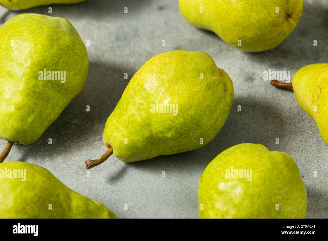 Raw Organic Green Bartlett Pears in a Bunch Stock Photo - Alamy