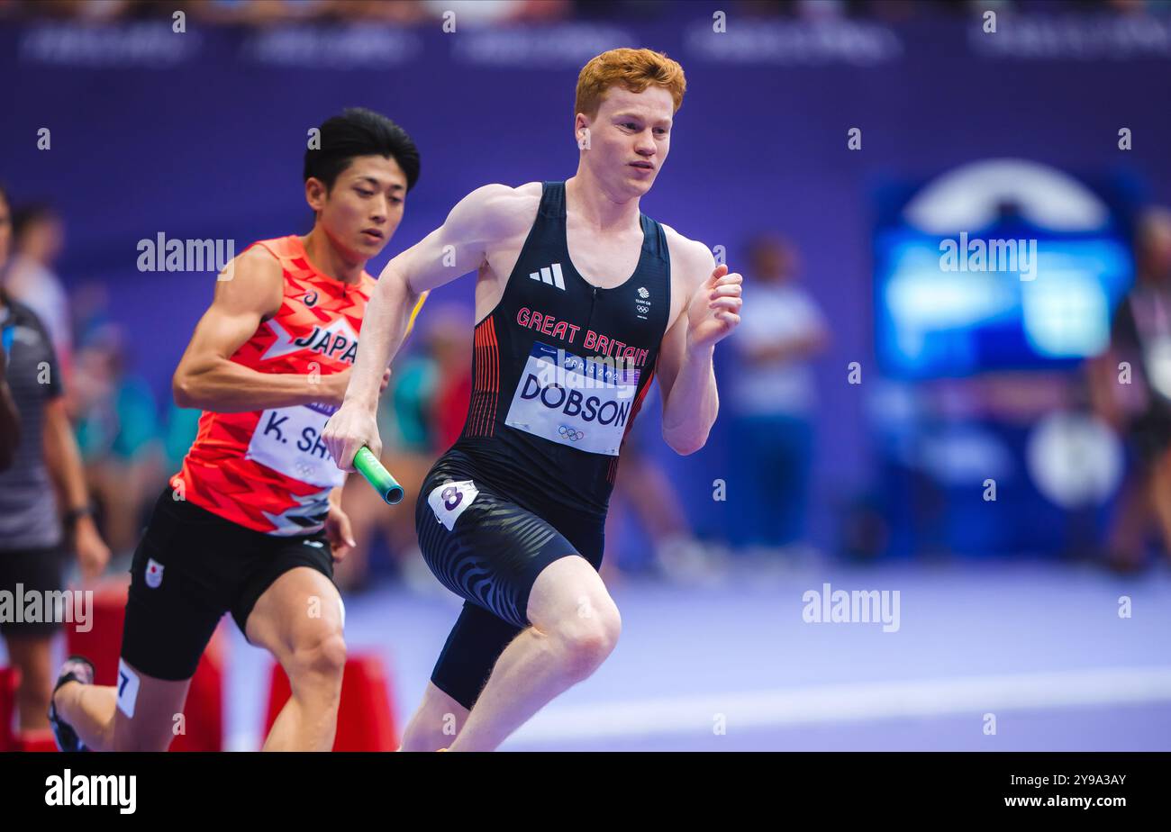 Charles Dobson participating in the 4X400 meters relay at the Paris ...
