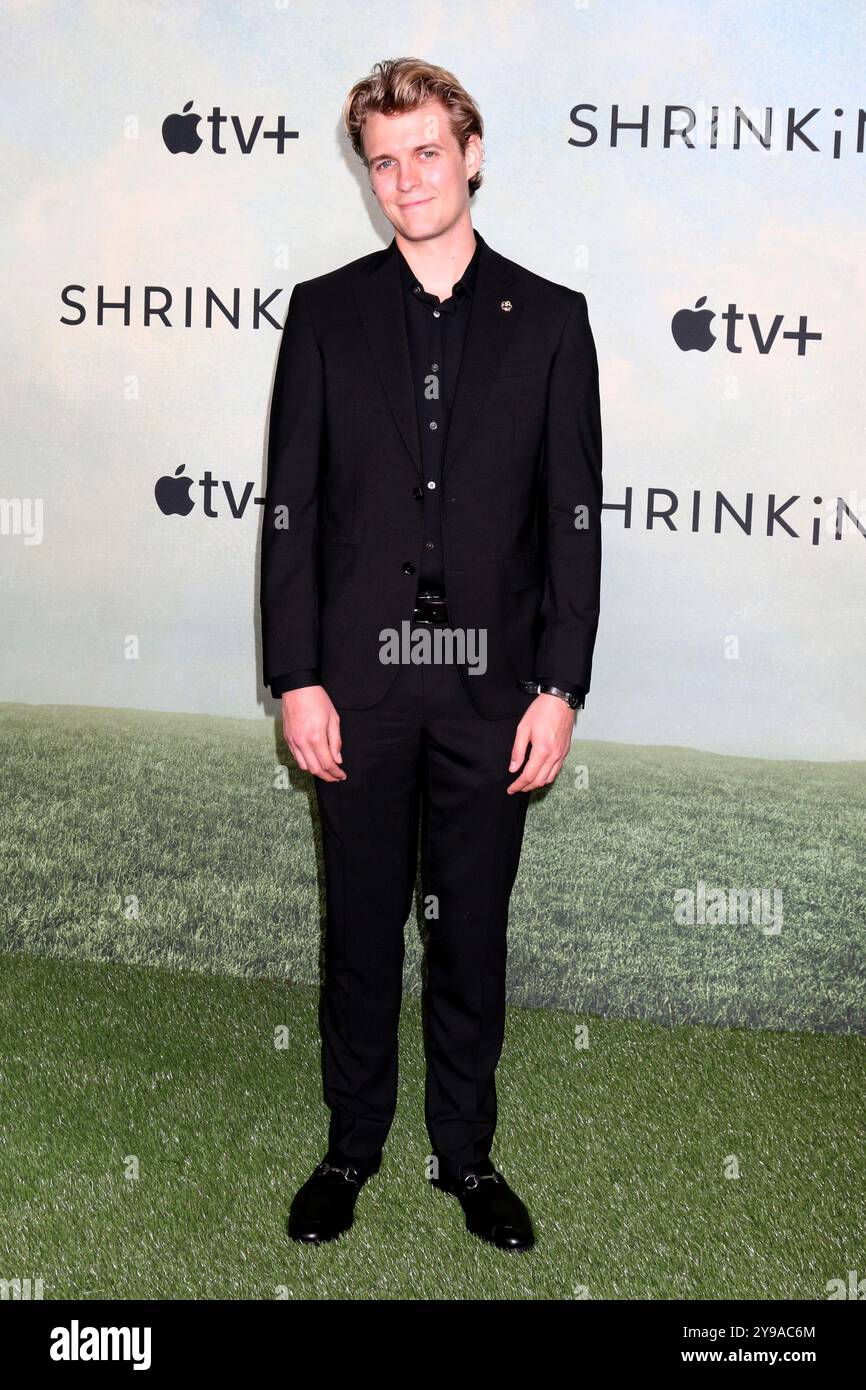 LOS ANGELES - OCT 8: Matt Mitchell at the Shrinking Season 2 Premiere ...