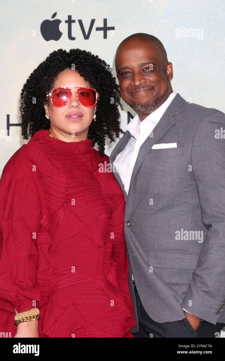 LOS ANGELES - OCT 8: Jill Knox, Keith Powell at the Shrinking Season 2 ...